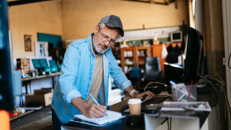 What’s the Difference Between General and Professional Liability ...